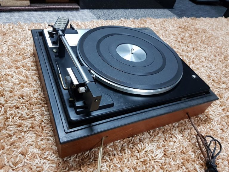 Garrard SP 25 MK IV Turntable (Sold)